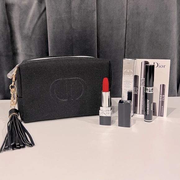 Dior | Makeup | Dior Deluxe Samples With Makeup Pouch | Poshmark